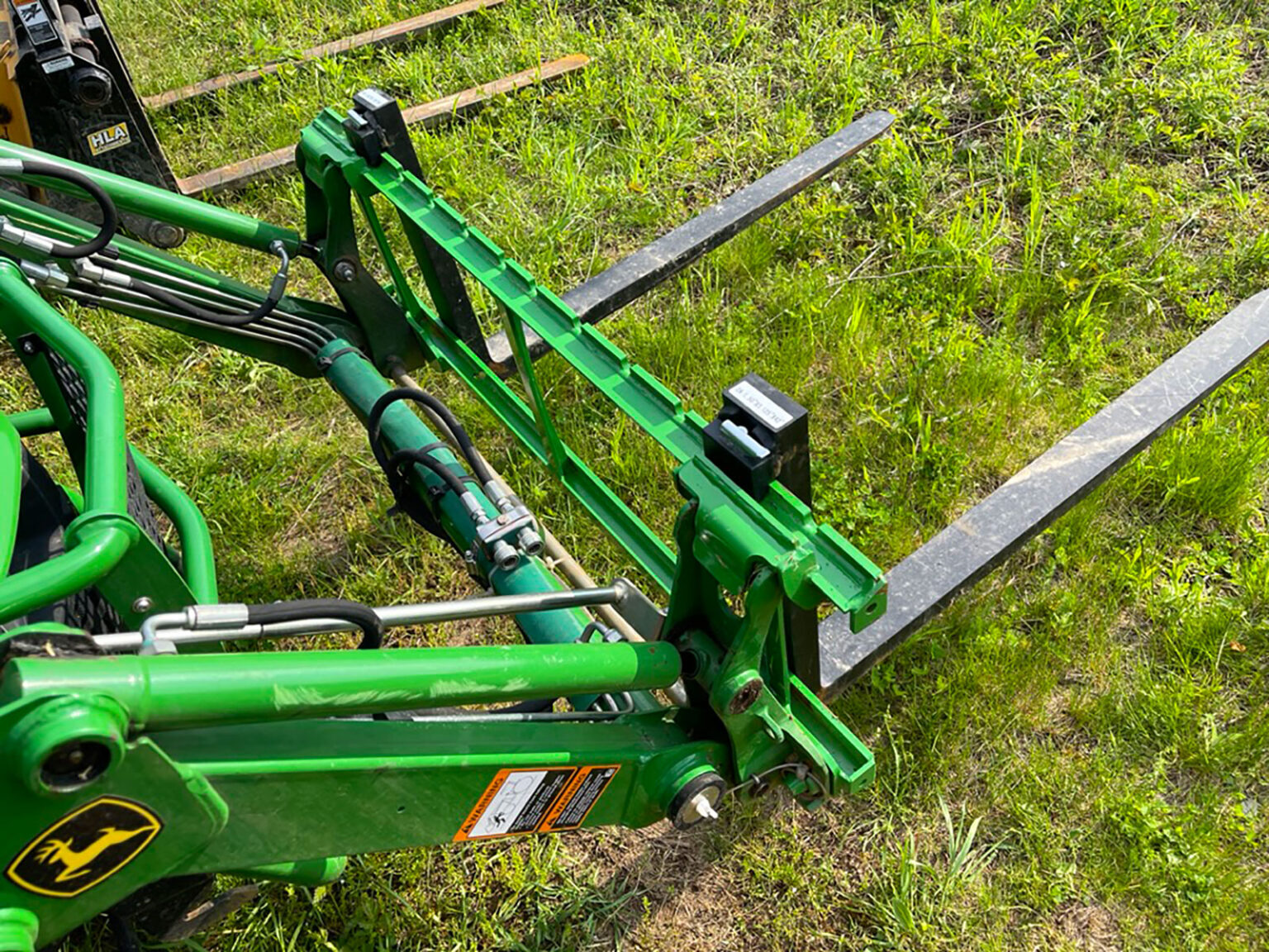 UltraLight Pallet Forks for Subcompact Tractors | HLA 900 lb Rated