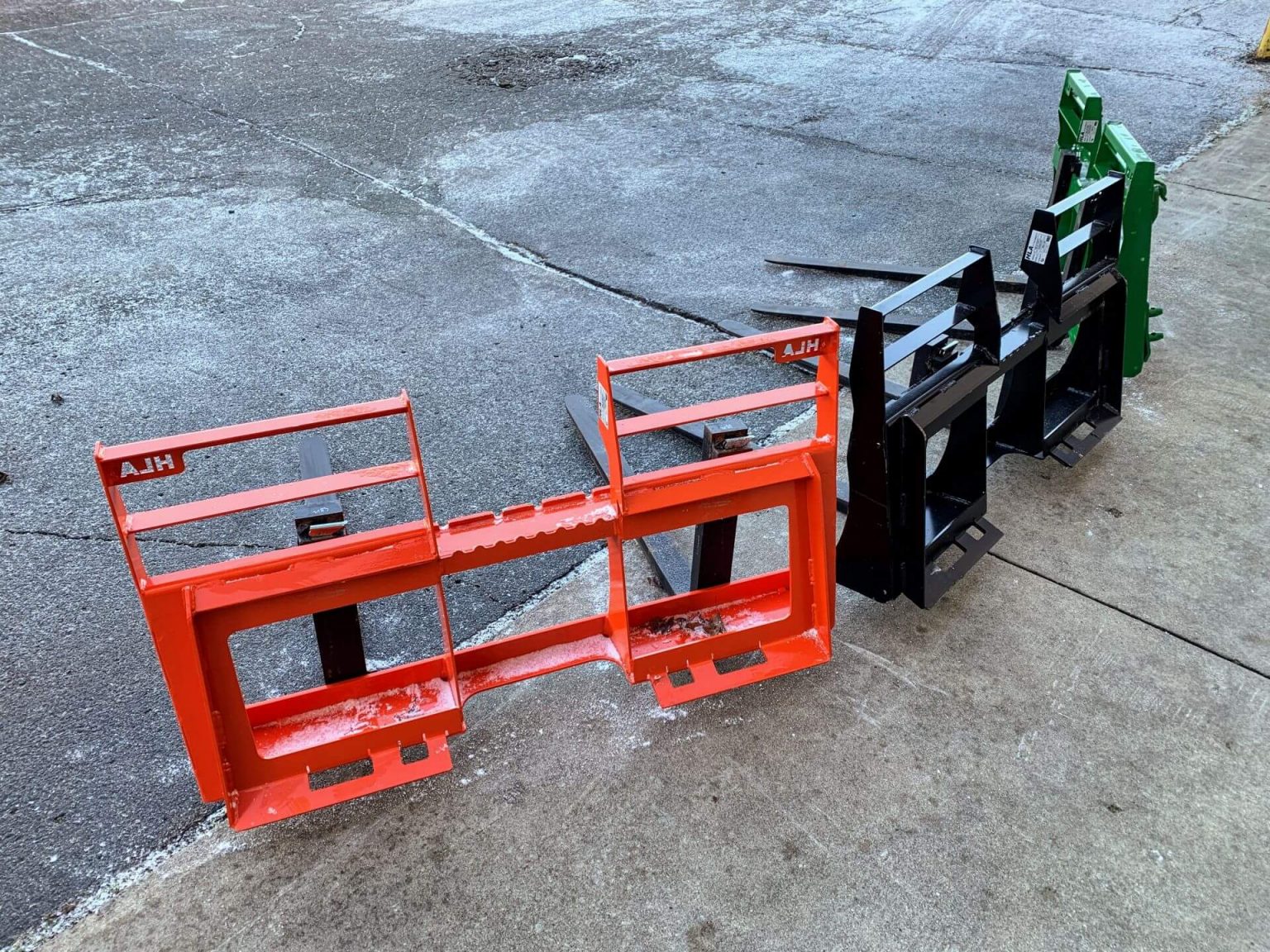 Pallet Forks for Tractors | HLA 2000 lb Rated