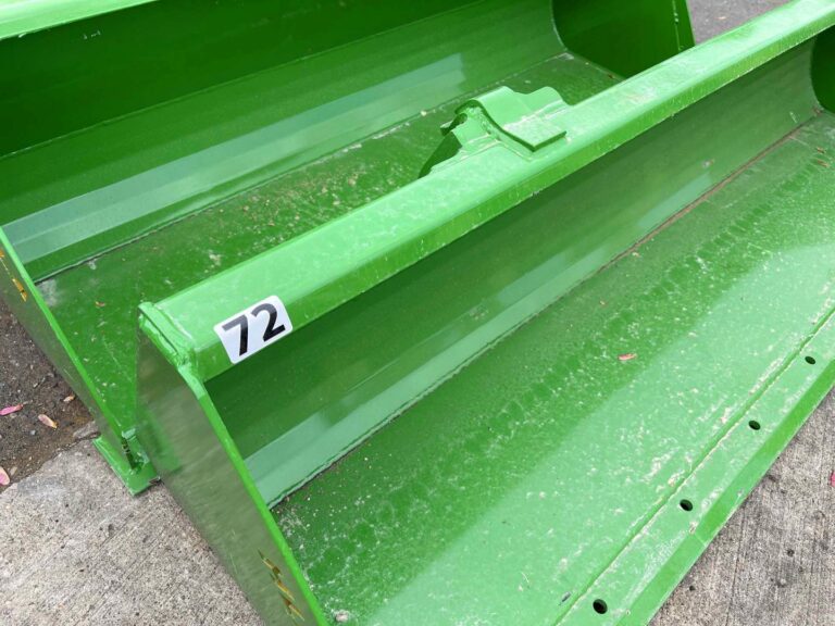 Heavy Duty Buckets for Tractors | HLA