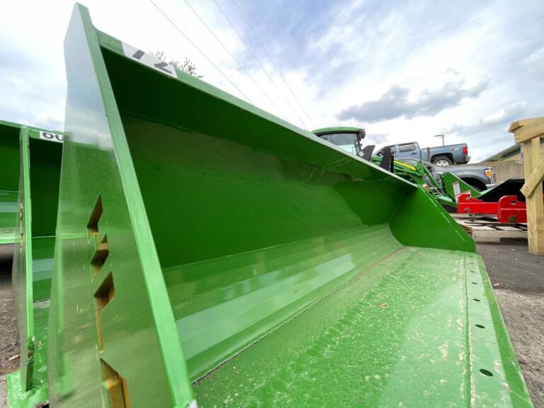 Heavy Duty Buckets for Tractors | HLA