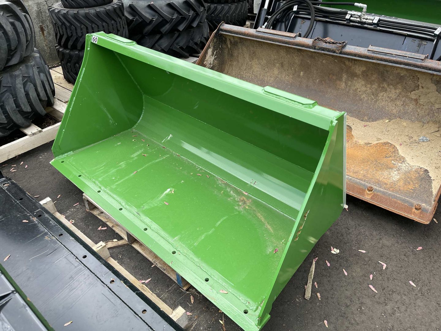 Buy High Volume Bucket for Tractors HLA - Good Works Tractors