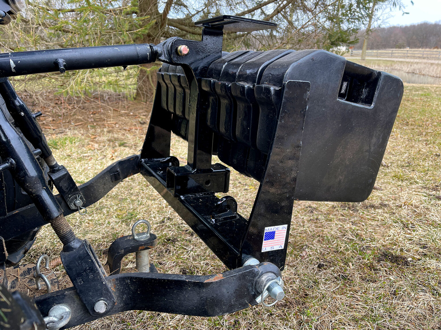 Tractor Counterweight Bundle: Weight Rack + 8 Suitcase Weights