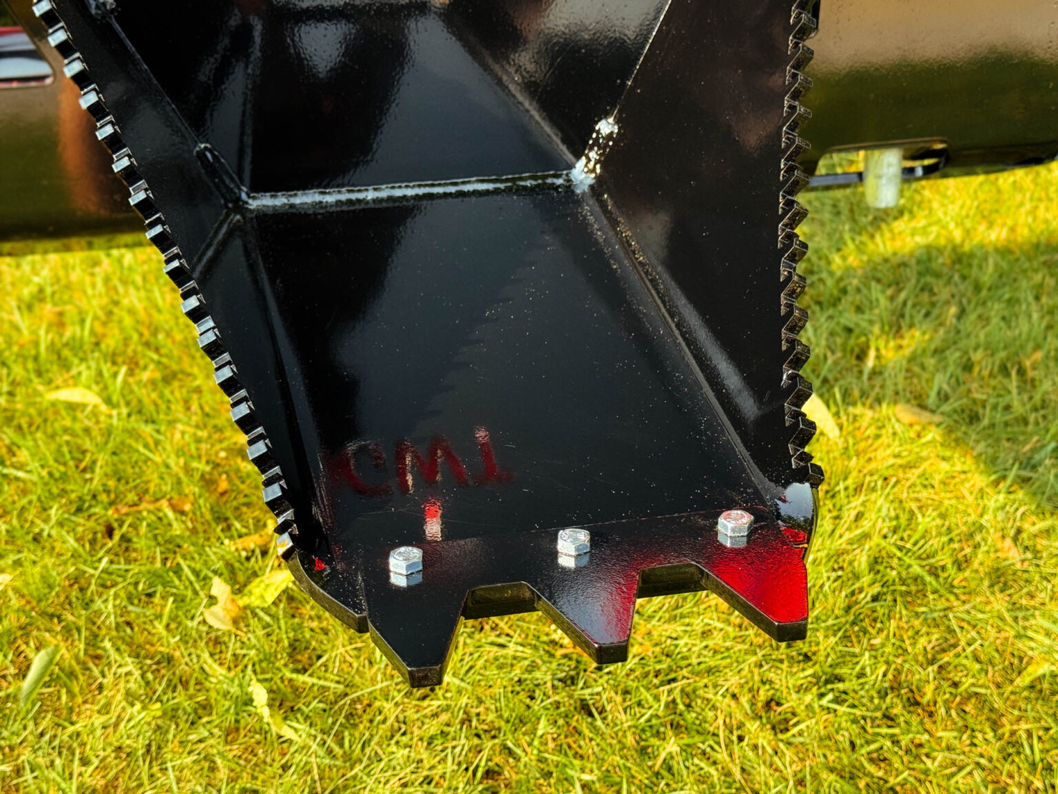 Stump Bucket for Compact Tractors | GWT Heavy Duty Wrecker