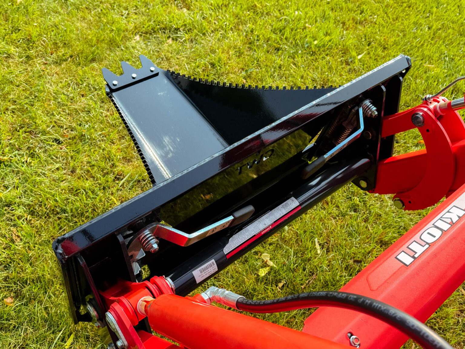 Stump Bucket for Compact Tractors | GWT Heavy Duty Wrecker