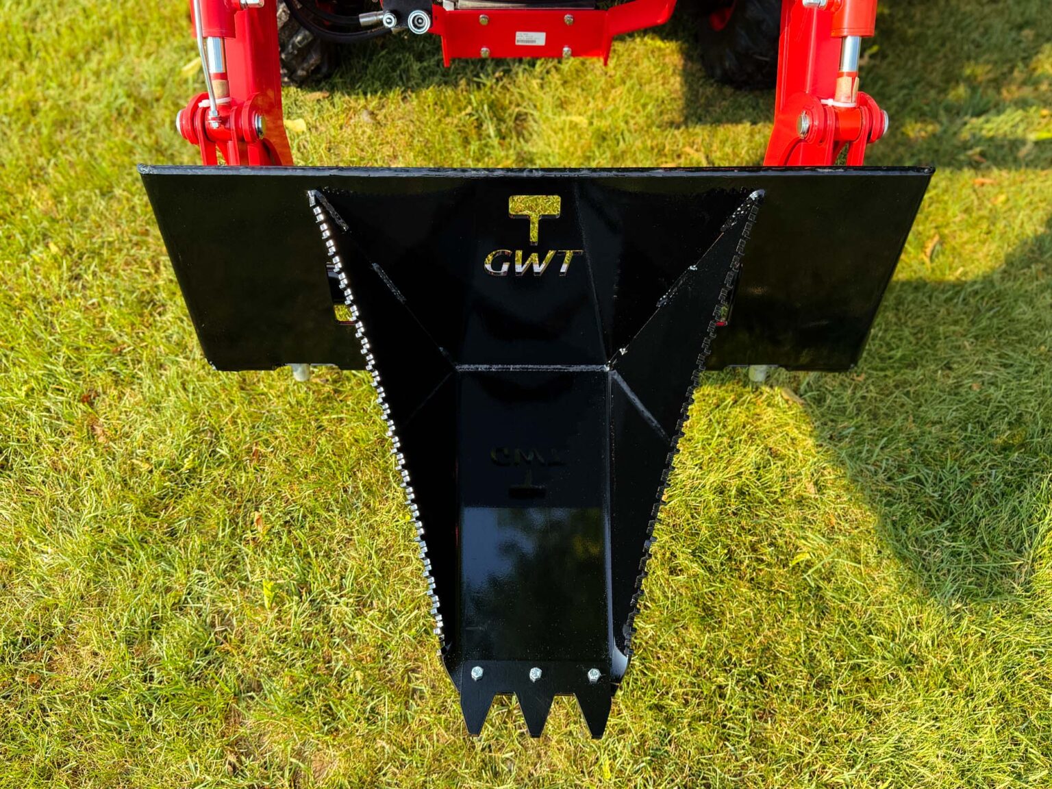 Stump Bucket for Compact Tractors | GWT Heavy Duty Wrecker