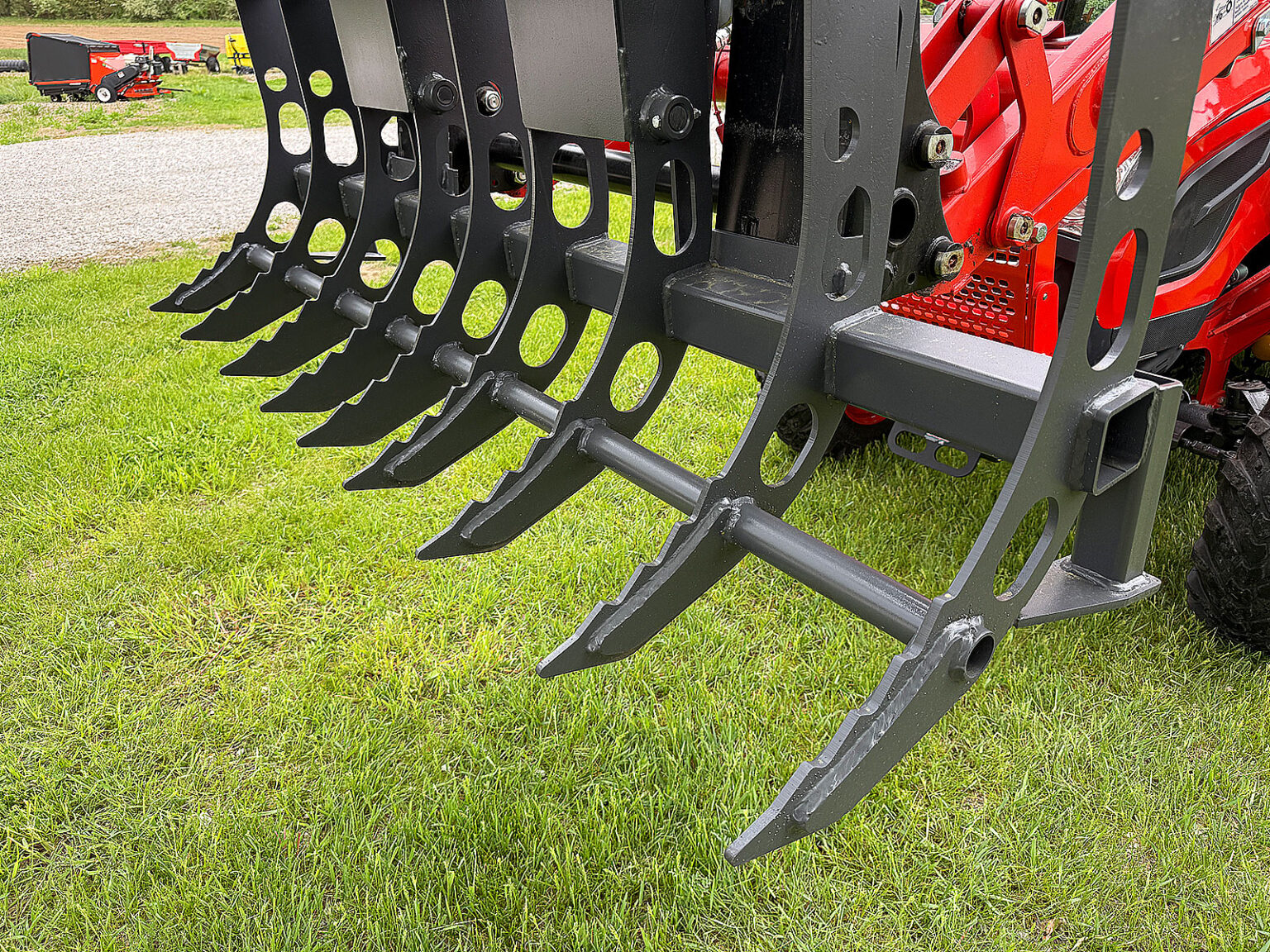 Extra-Wide Jaw Grapple Rake | Precision Mfg Big Mouth Grapples
