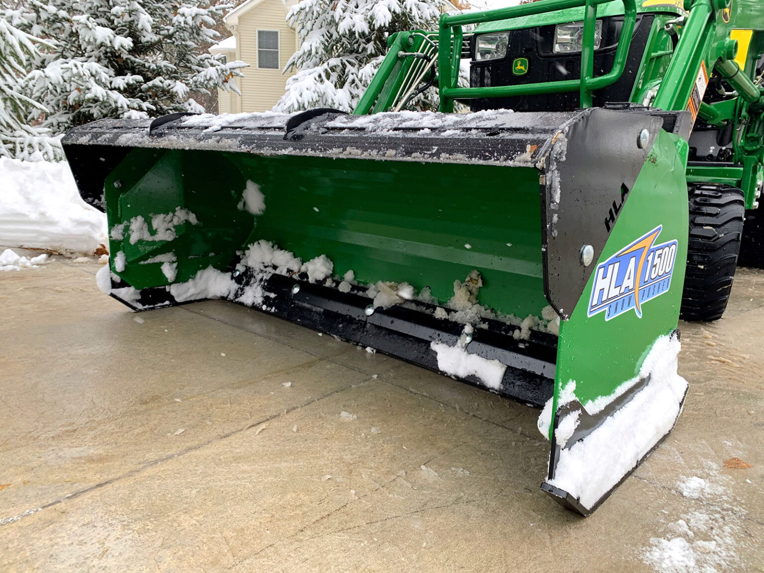 Snow Pushers for Compact Tractors | HLA 1500 Series