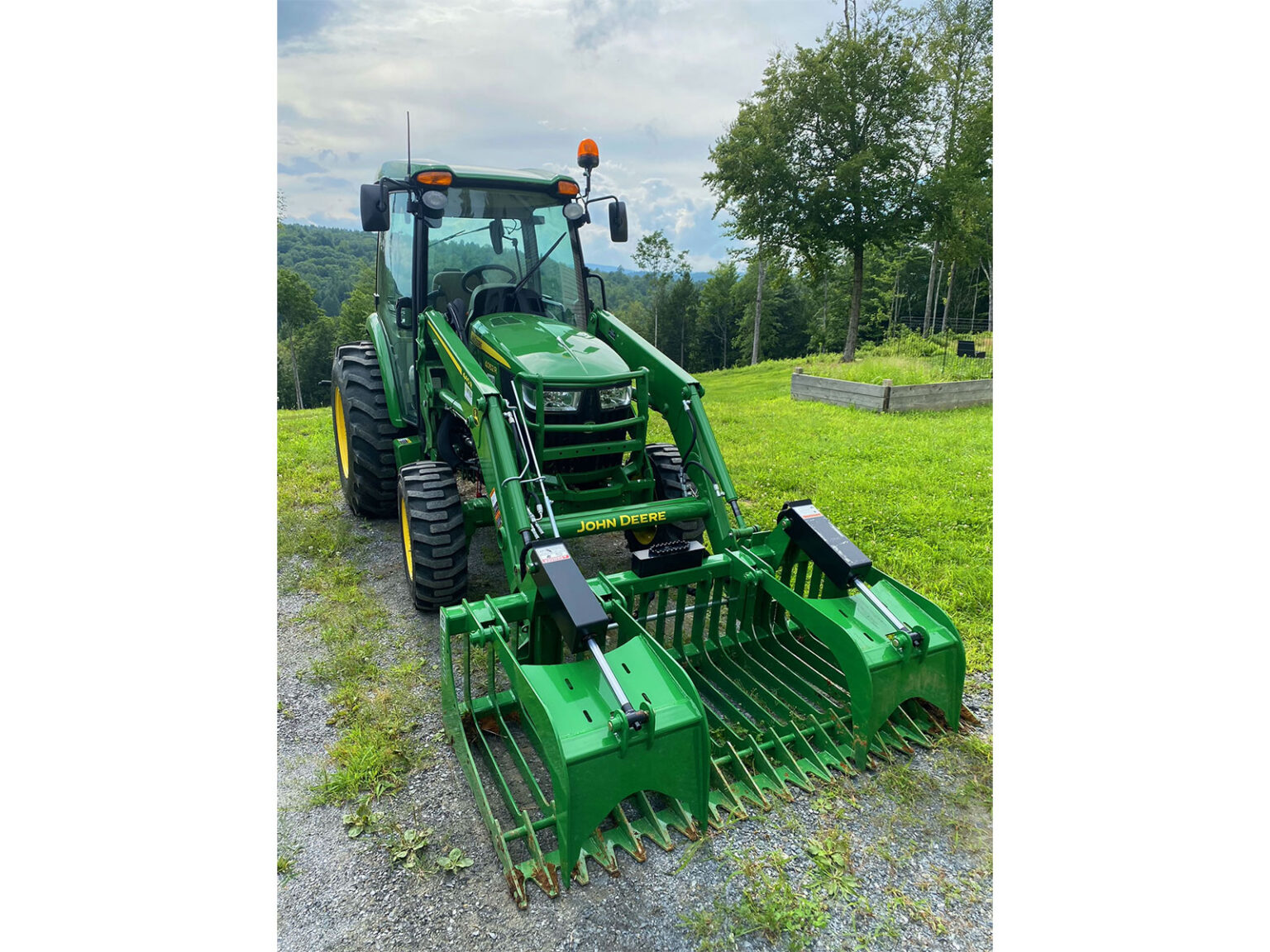 Rock Buckets & Grapples For Tractors | IronCraft Made in USA
