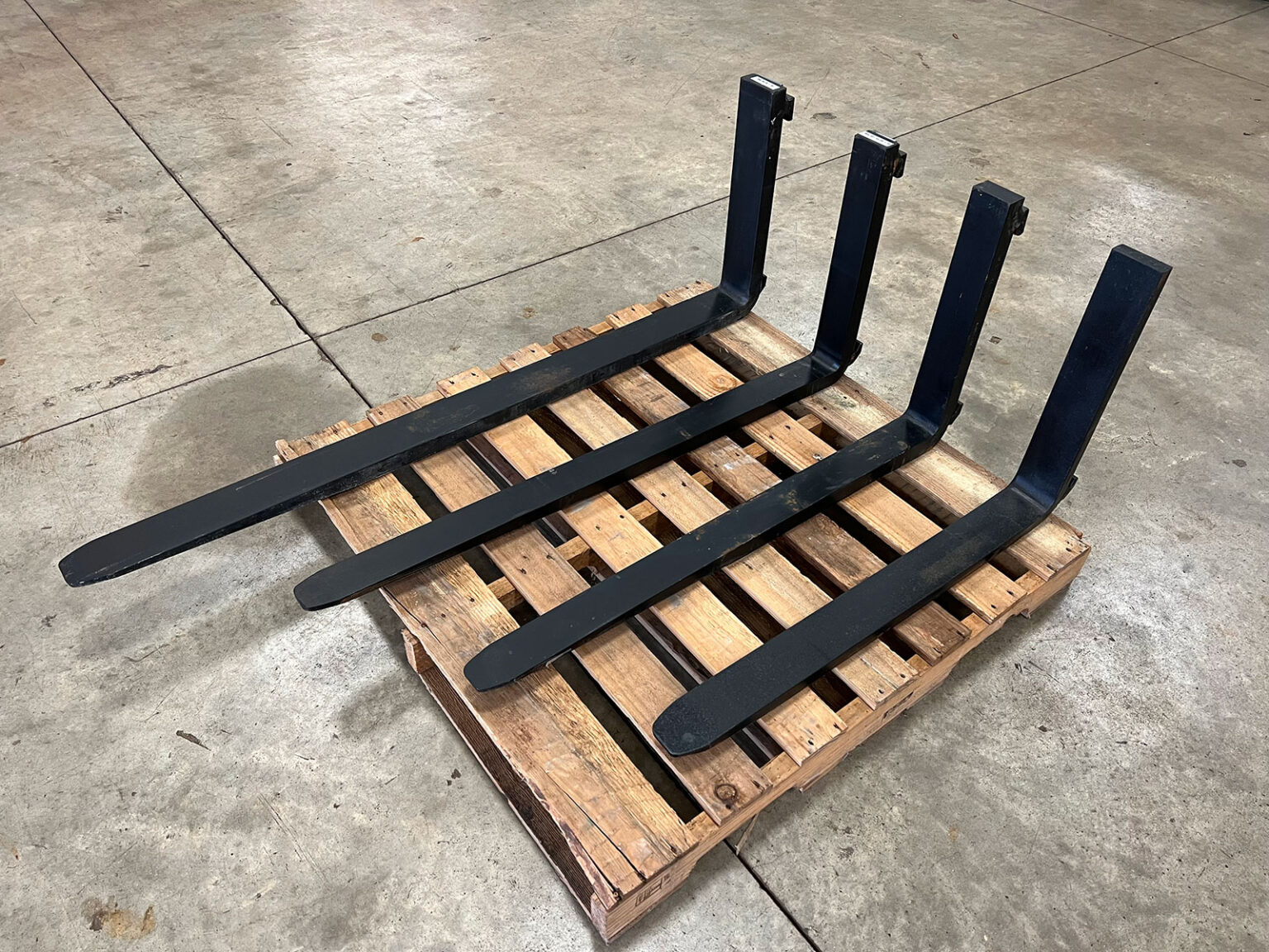Class 2 Single Pallet Fork Tine | 900 lb, 2000lb , or 4,200 lb Rated