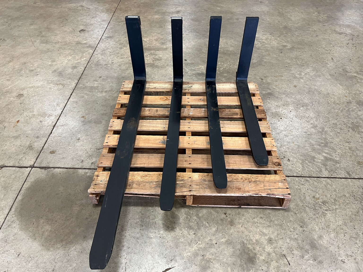 Class 2 Single Pallet Fork Tine | 900 lb, 2000lb , or 4,200 lb Rated