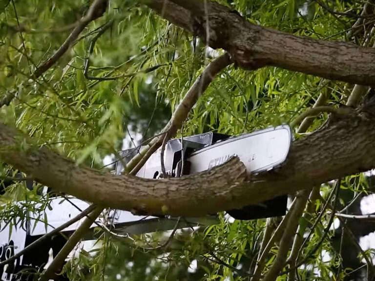 Hydraulic Limb Saw for Skid Steers & Tractors