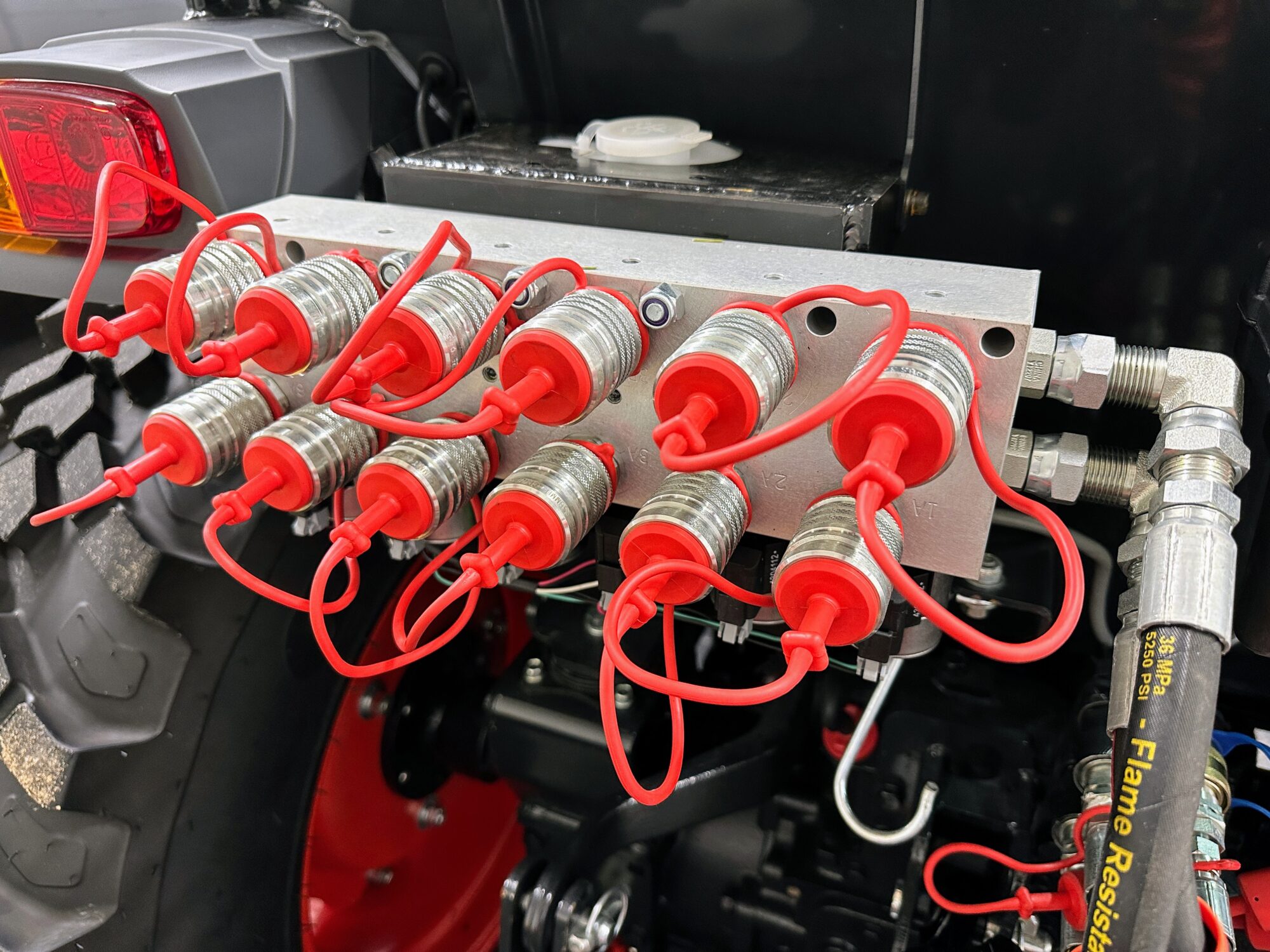 Hydraulic Multiplier Valve Kit For Tractors - Good Works Tractors