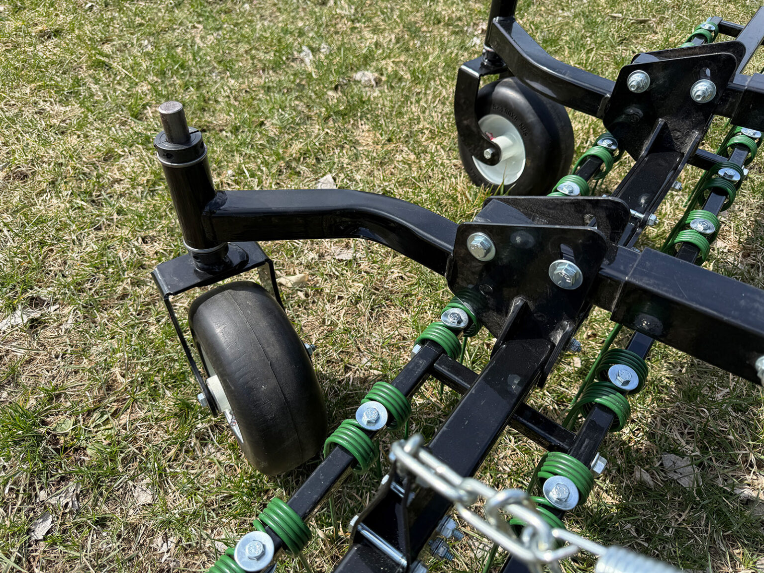 Front-Mount Dethatcher for Zero Turns | CMP Attachments