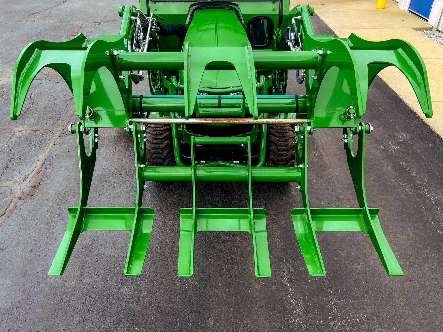 Tractor Grapple, No Hydraulics Required | Brush Crusher 4615