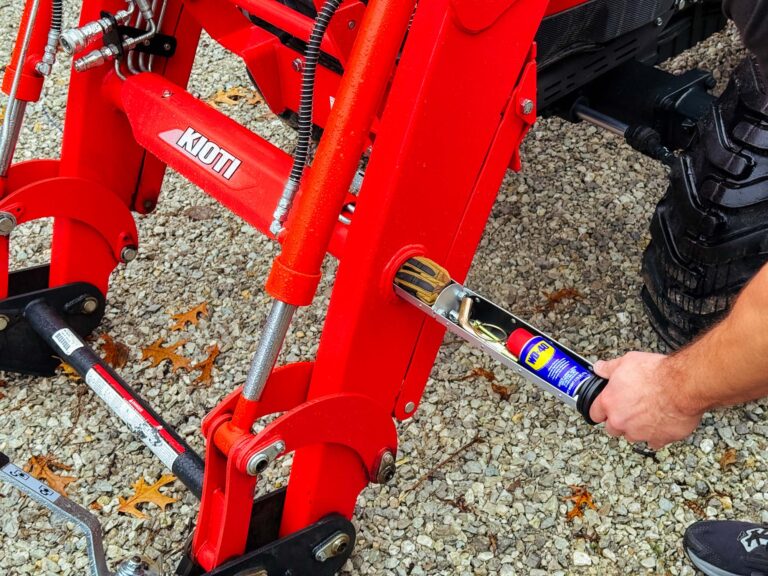 Tractor Tool, Chain, and Strap Storage | GWT SnapStow