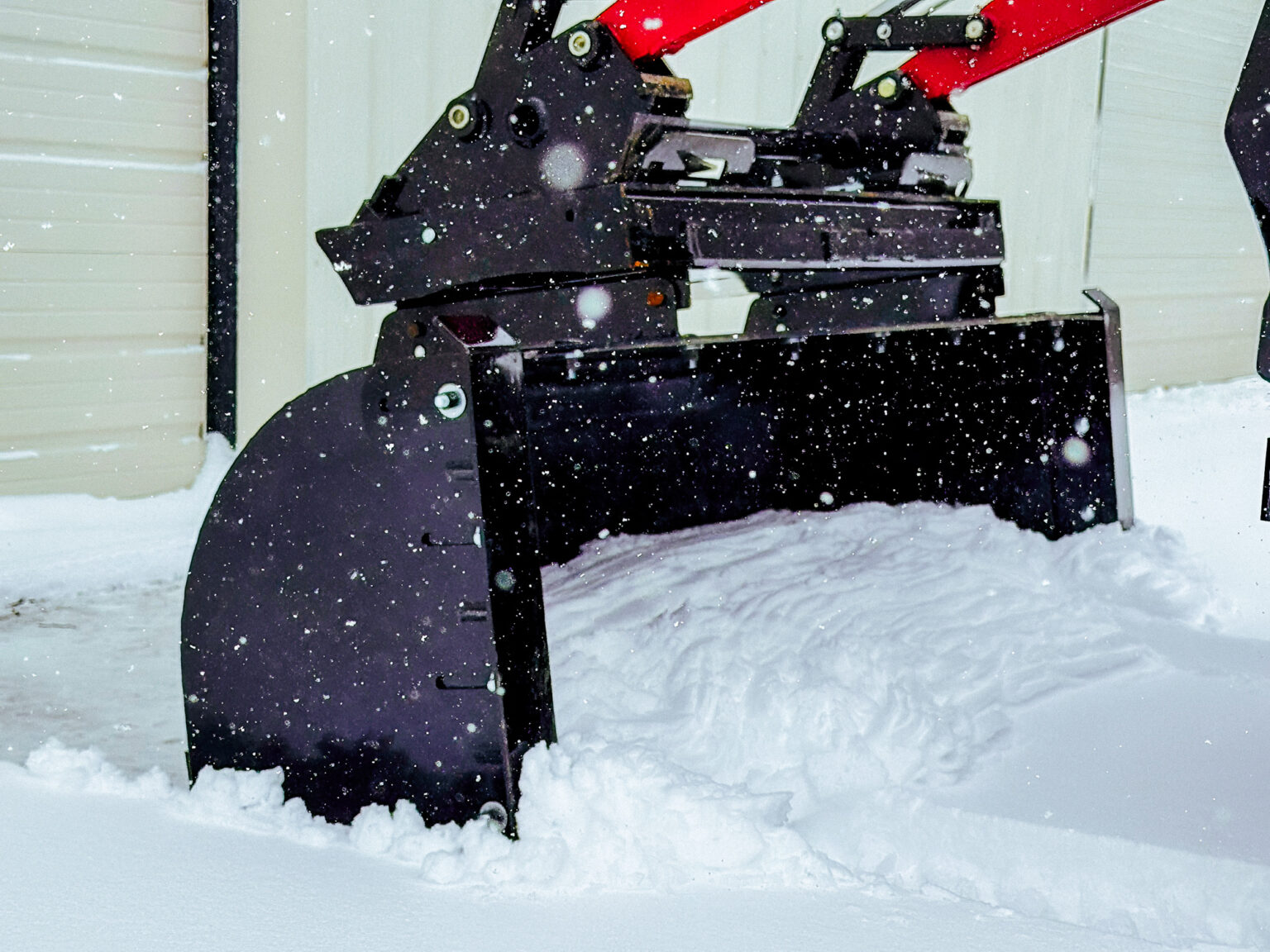 Combo Snow Pusher & Bucket for Tractors | GWT VersaPusher